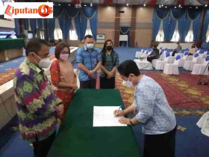 Sekda Kota Manado Micler CS Lakat Buka Kegiatan Konsultasi Publik ... Sekda Kota Manado Micler CS Lakat Buka Kegiatan Konsultasi Publik ...